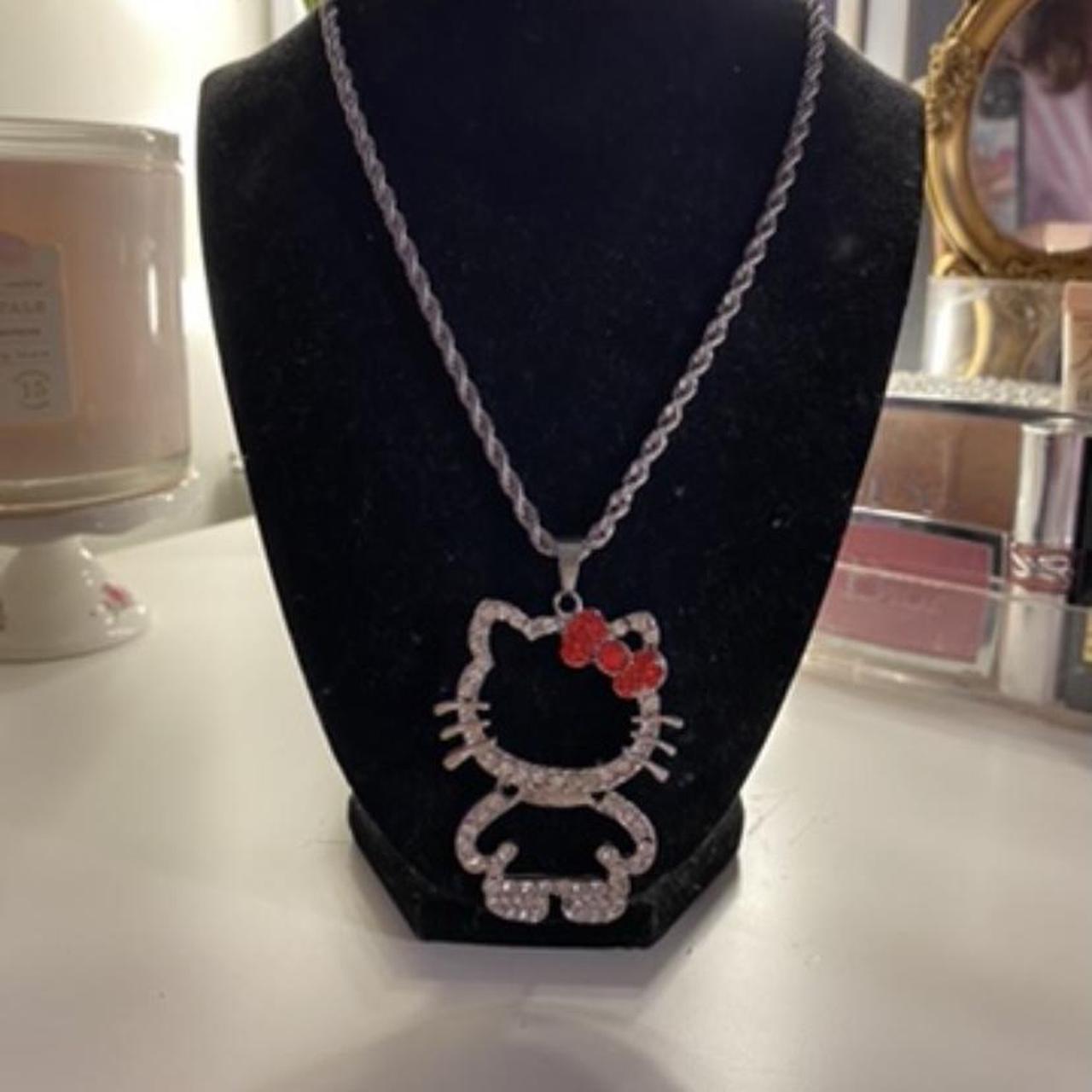 2’ hello kitty chain... - Depop