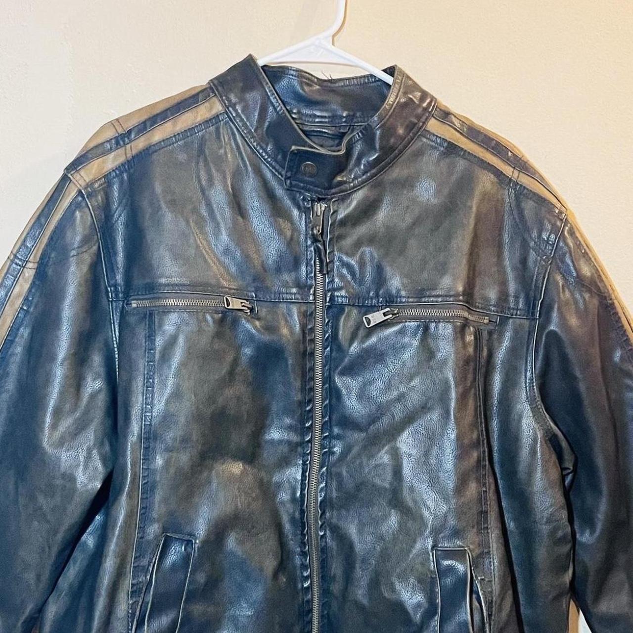 XL arizona leather jacket (SEND OFFERS!) biker... - Depop
