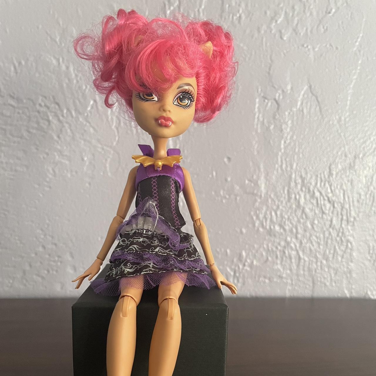 (Repop) Monster High: Howleen Wolf No shoes or... - Depop