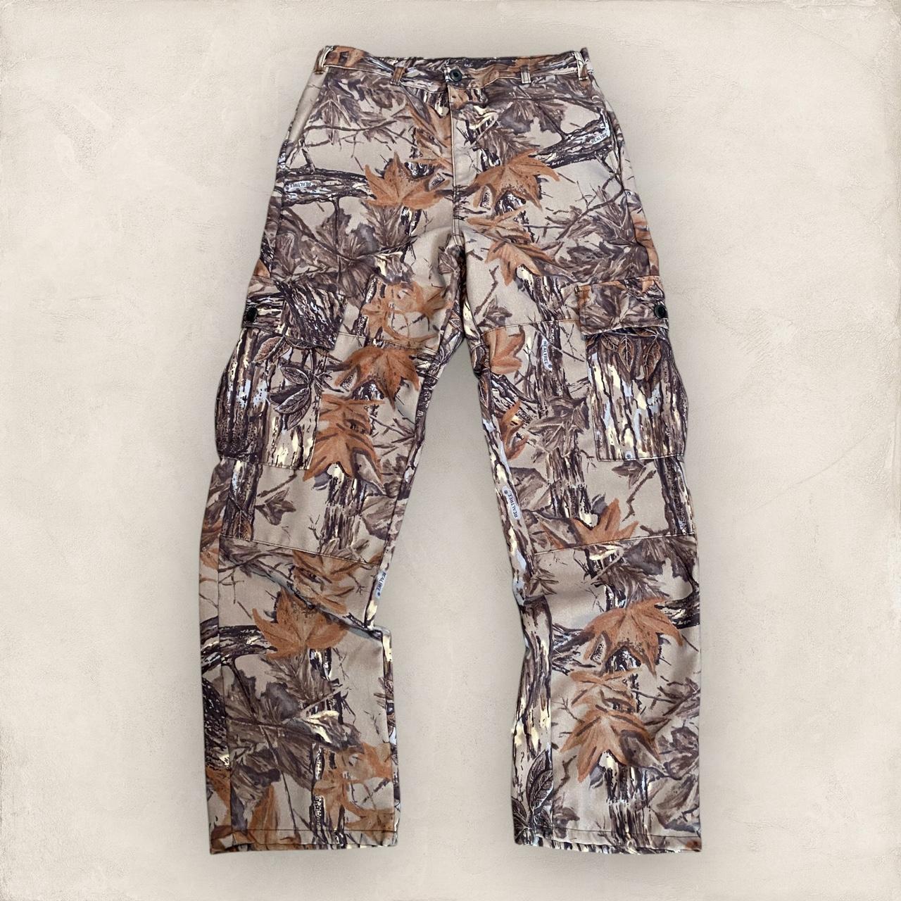 Vintage 90s RealTree Camo Double Knee Cargo Pants... - Depop