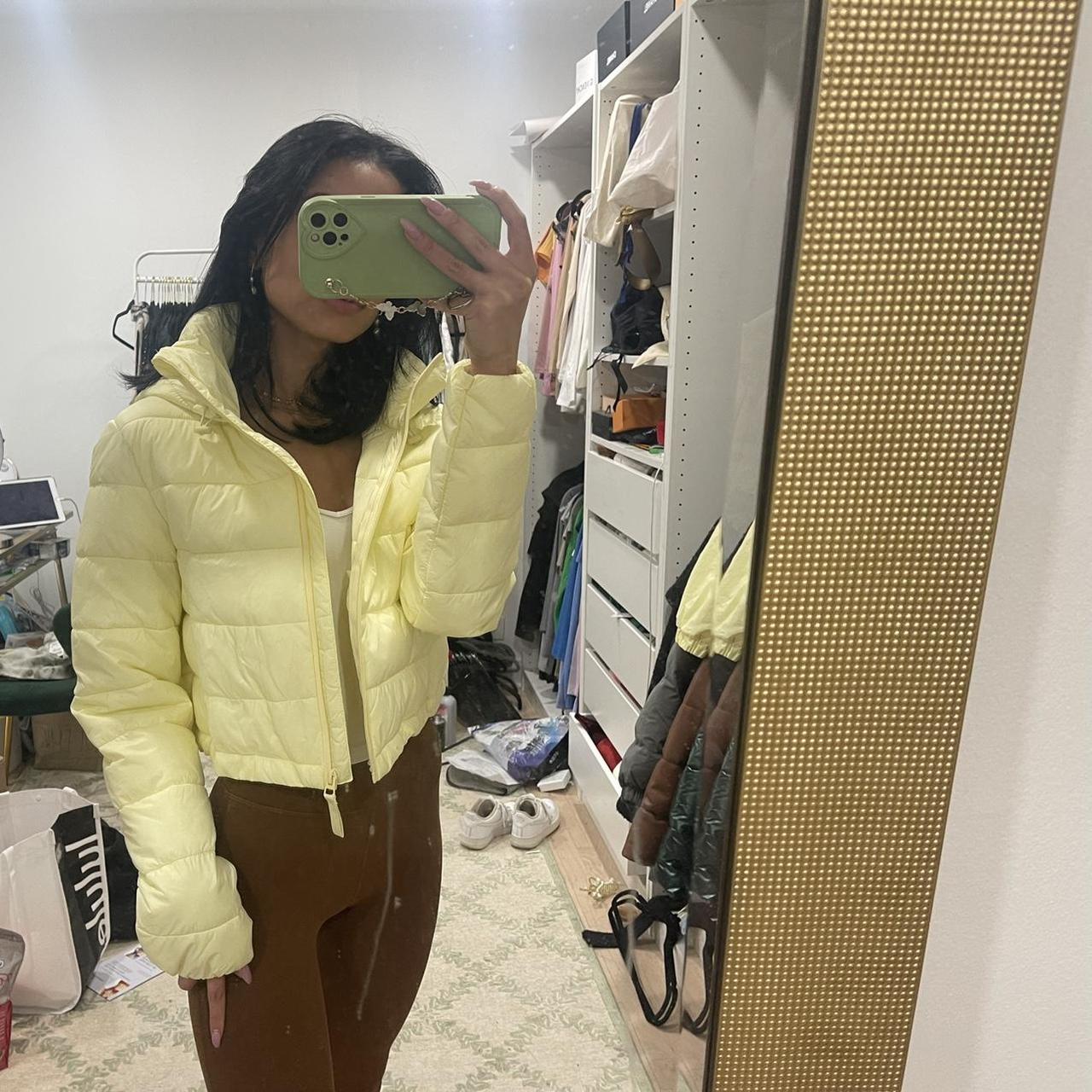 Pastel yellow Zara cropped puffer jacket/coat. Water... - Depop