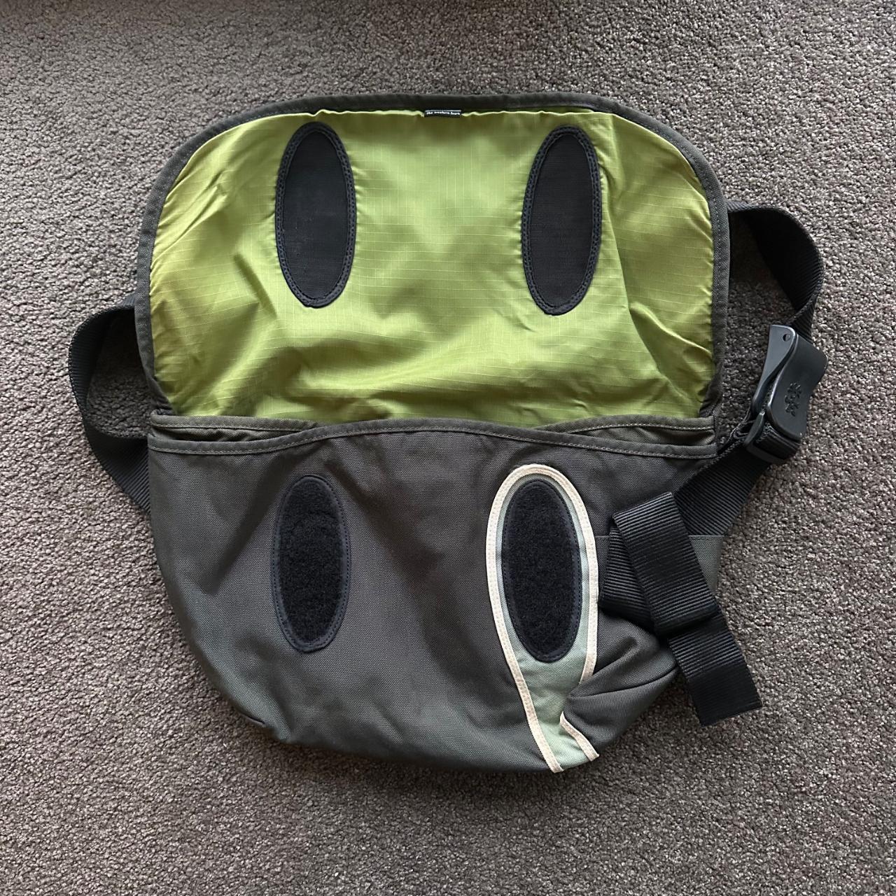 VINTAGE Crumpler the western lawn messenger bag 😃... - Depop