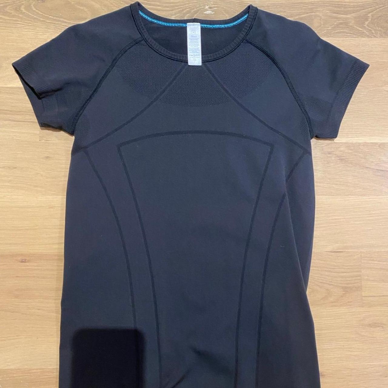 Ivivva shirt Kids lululemon Kids 14 so could fit... - Depop