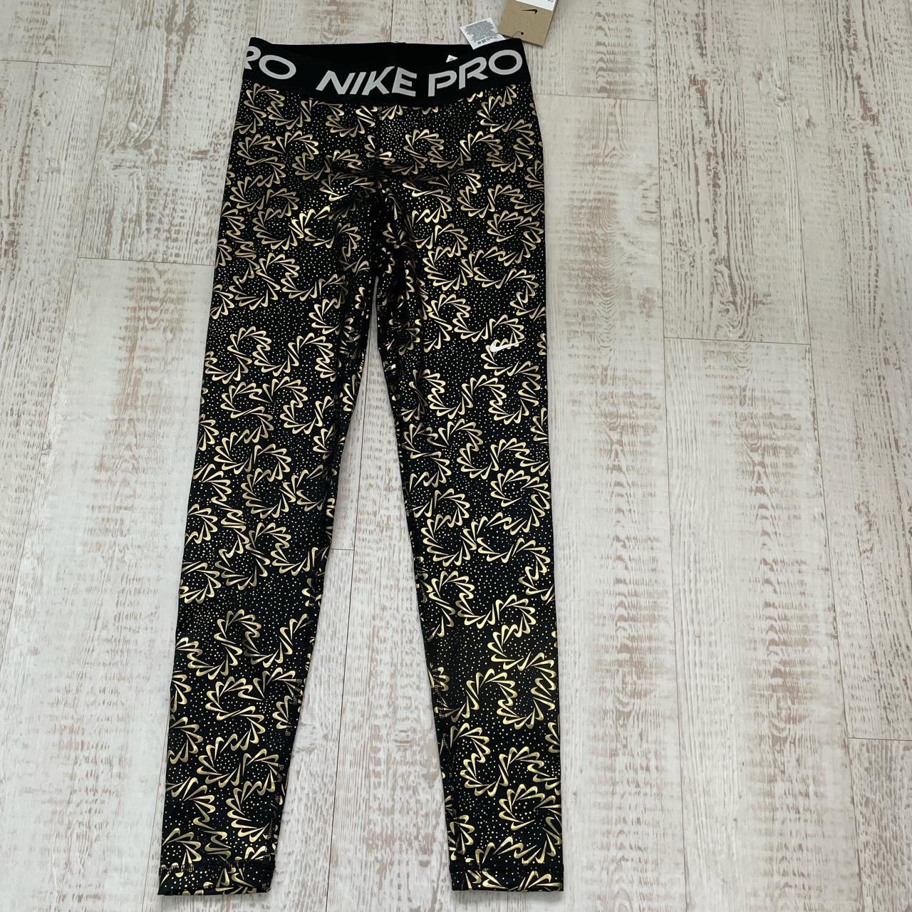 LIMITED EDITION GOLD PATTERN NIKE PRO LEGGINGS NEVER... - Depop