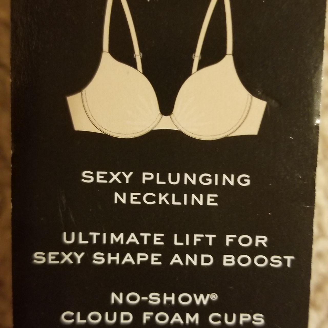 NWT 32A Maidenform Plunge Push-Up New with... - Depop