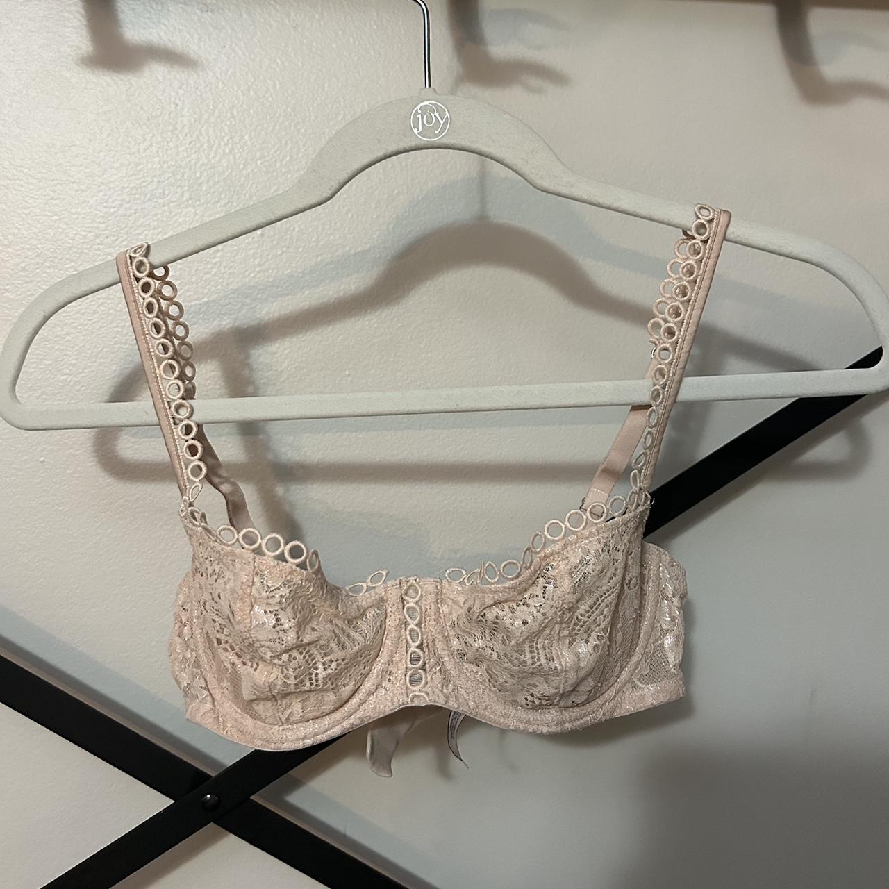 Victoria's Secret Women's Tan and Cream Bra | Depop