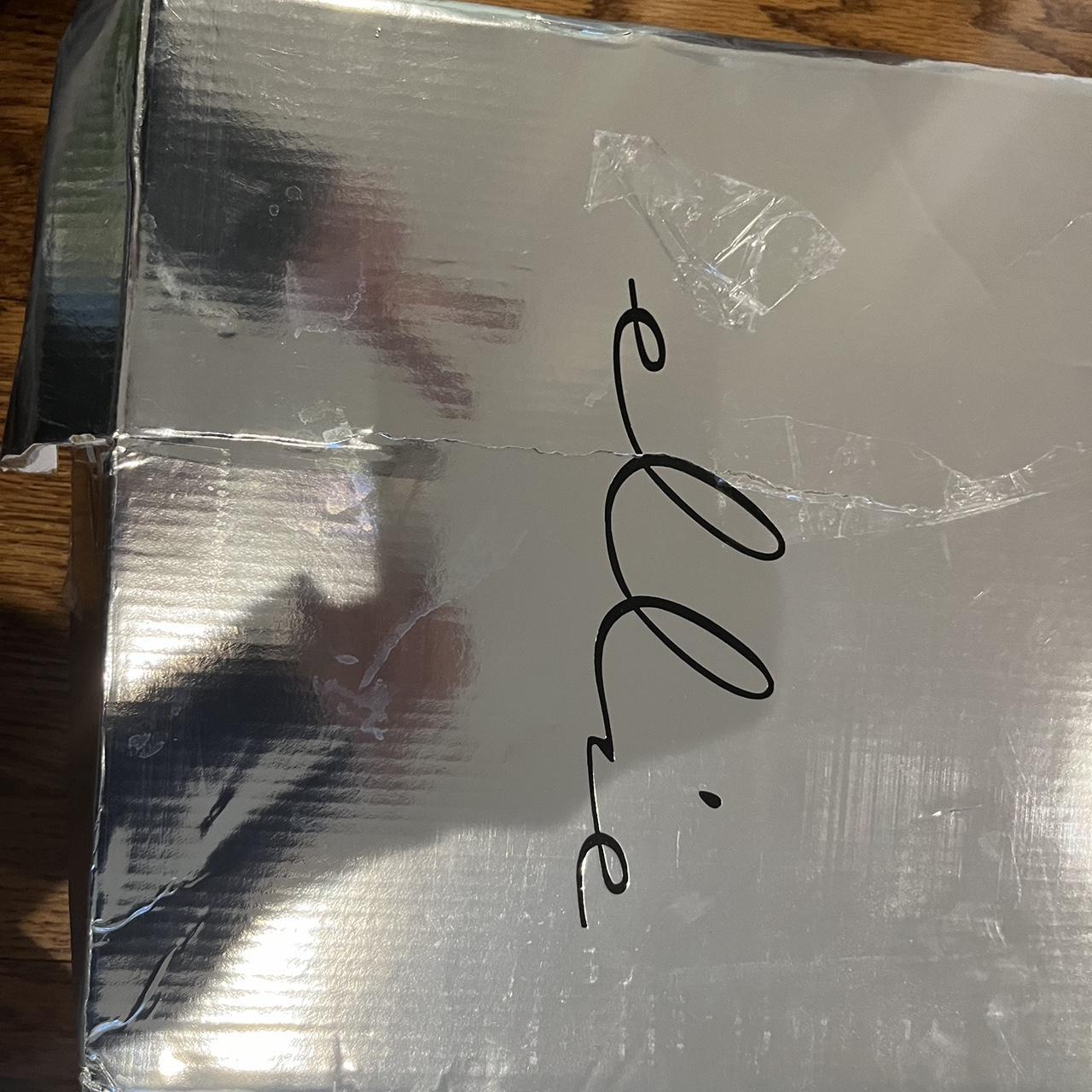 Ellie go go boots size 7 in women's Barely worn... - Depop