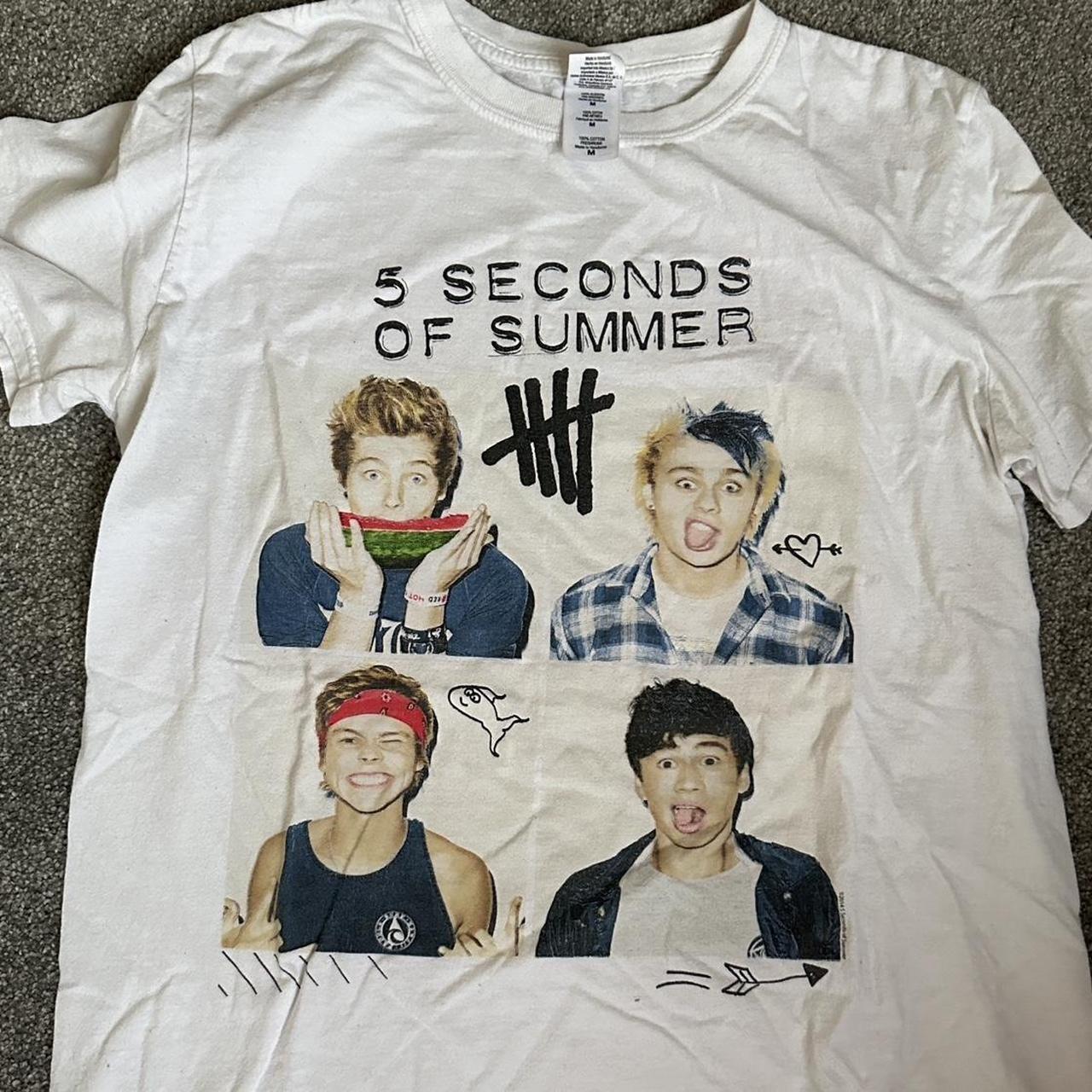 5sos “vintage” merch ig? size medium. wrinkled from... - Depop