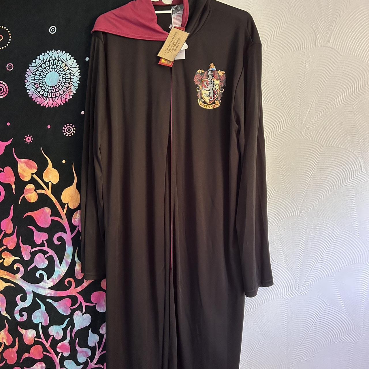 Grifindoor Harry Potter gown one size Never worn - Depop