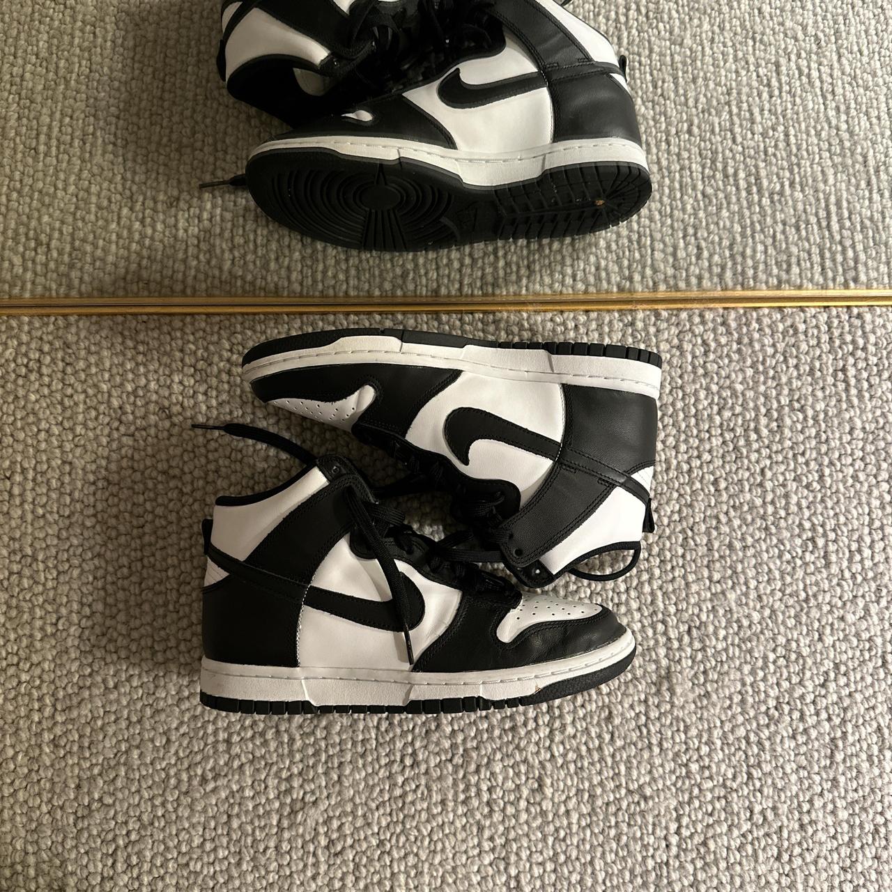 nike panda dunk high - Depop