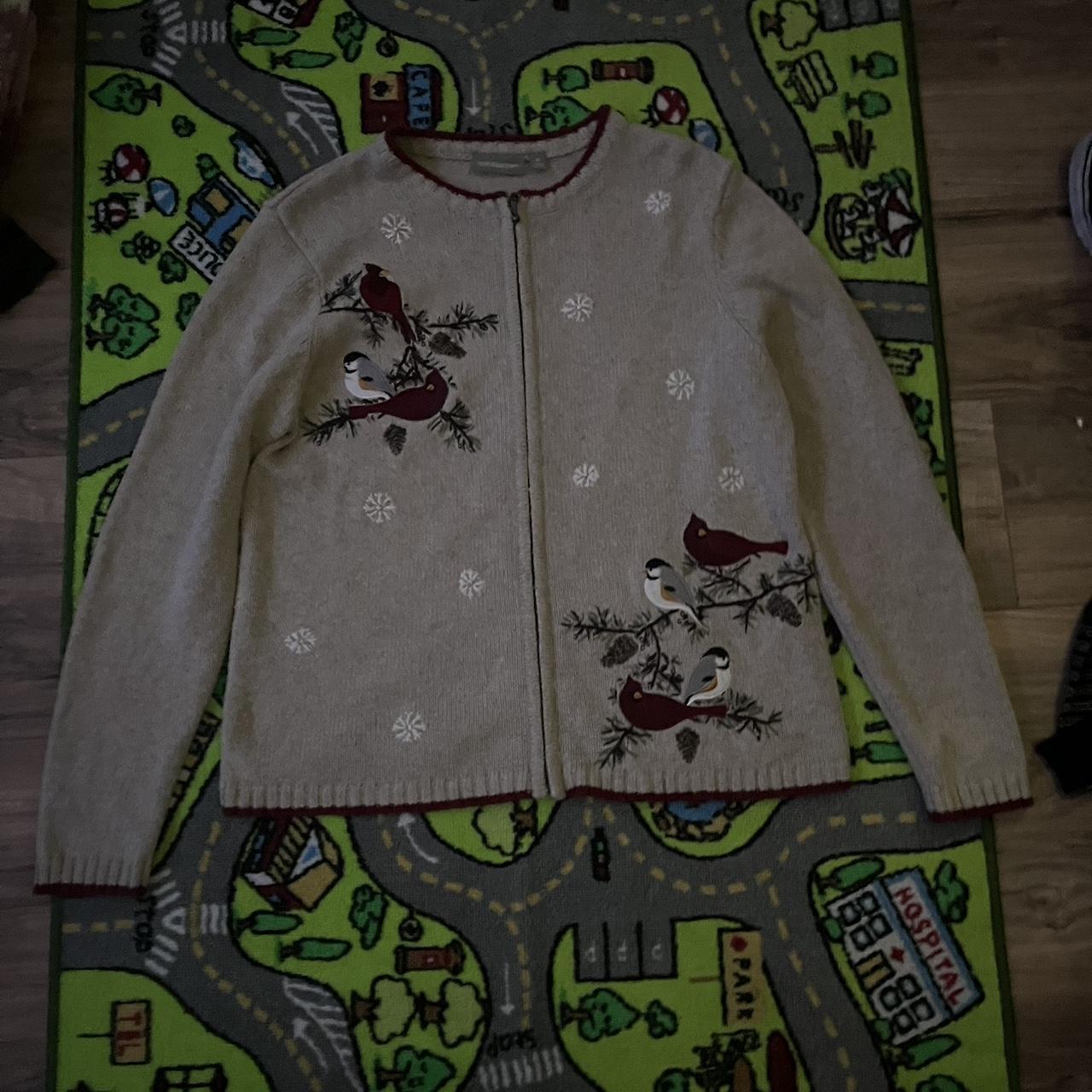 tan cardinal bird croft&barrow sweater fits as a L - Depop