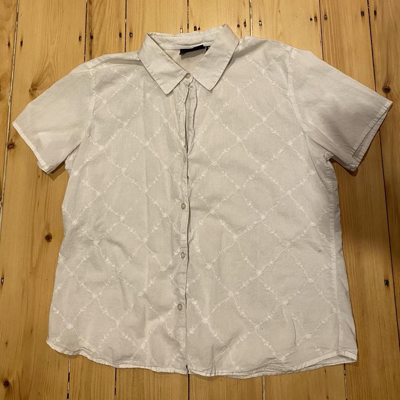 cute white button up! pattern on front, one button... - Depop