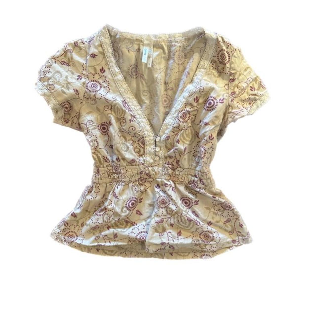 🎀 adorable y2k puff sleeve blouse 🎀 - 2000s cream... | Depop