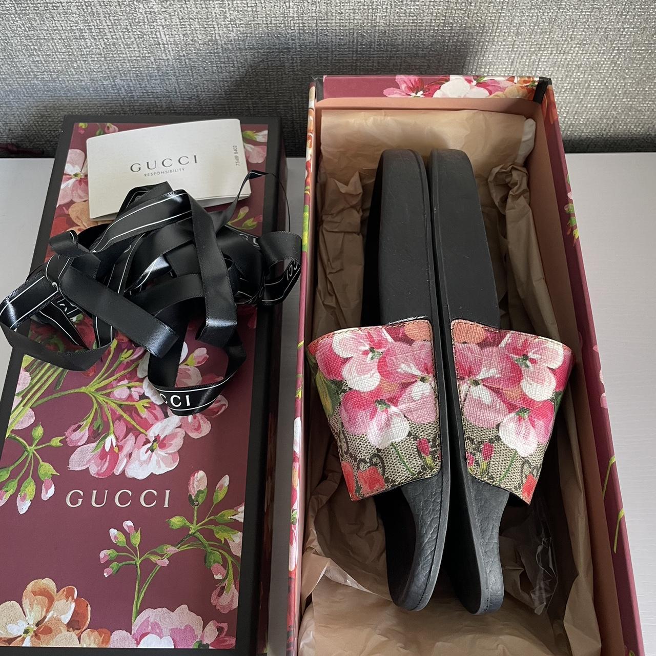 Selling this Gucci Bloom Supreme Sliders 🌺 • Comes... - Depop