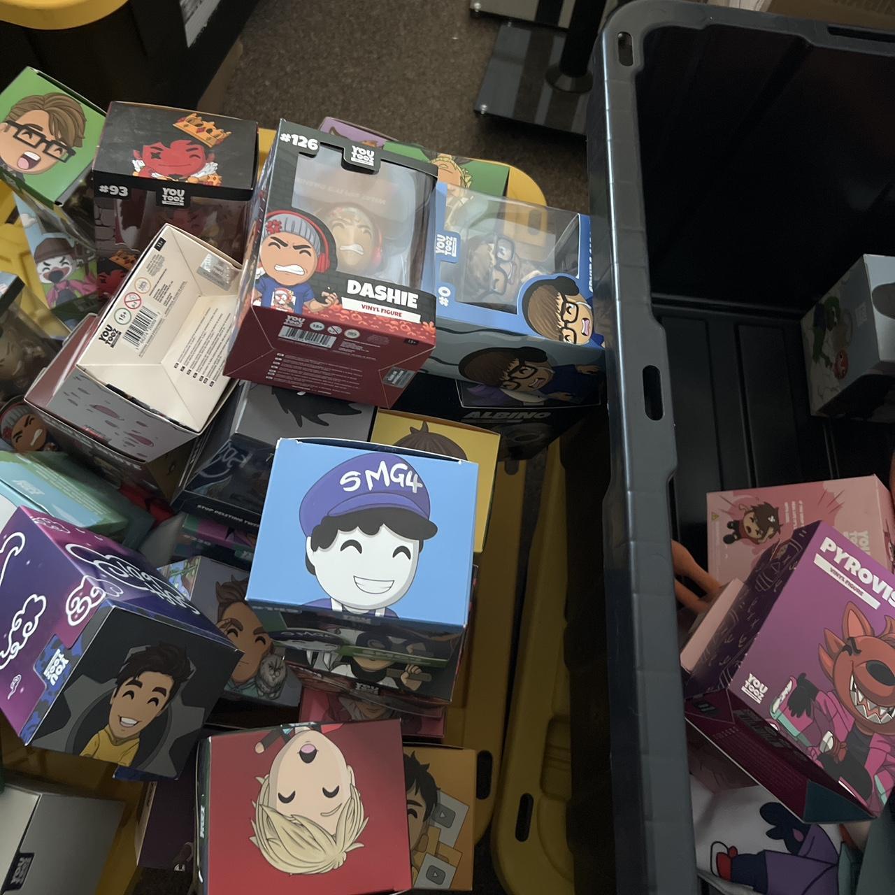 PLEASE DM TO BUY ANYTHING OR DO BUNDLES/ ASK... | Depop