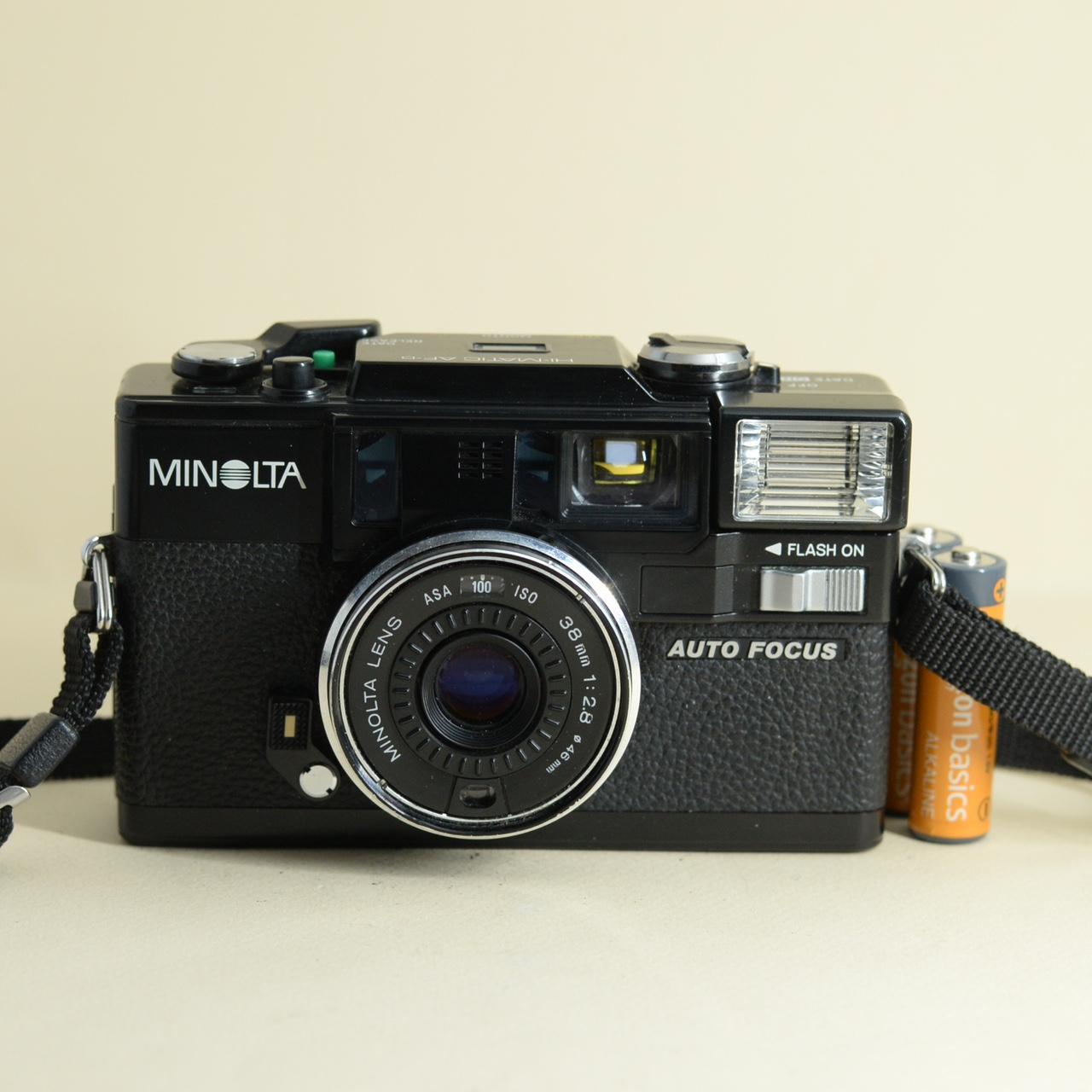 Minolta Black and Red Cameras-and-accessories | Depop