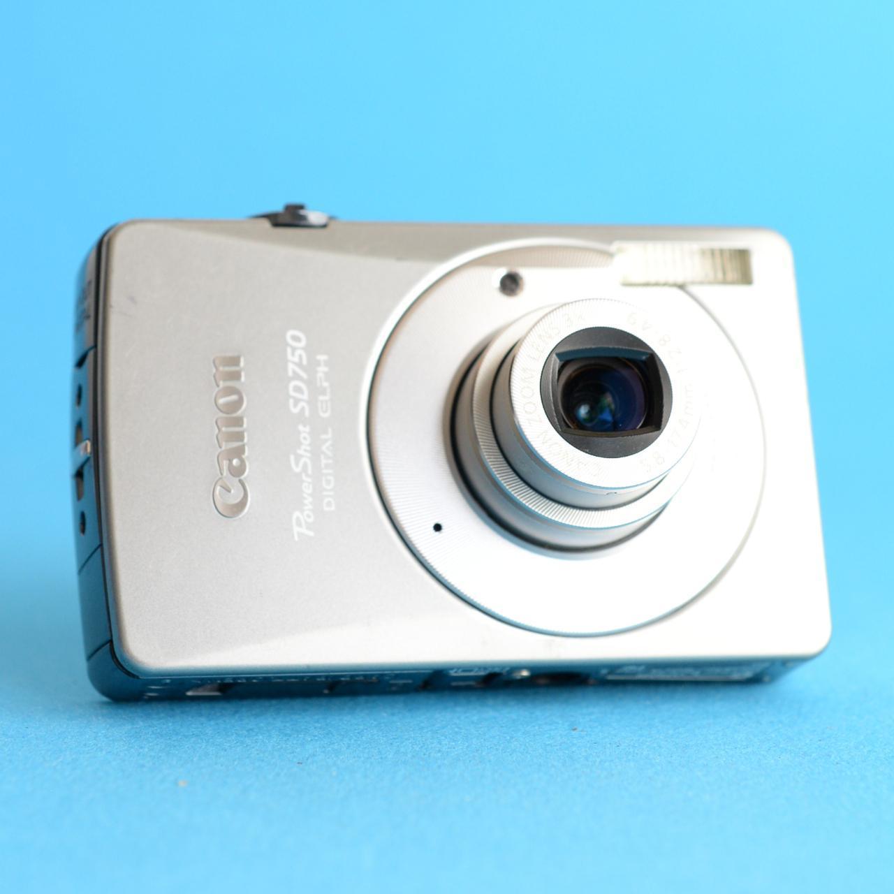 Canon PowerShot SD750 | 7.1MP Digital camera with SD... - Depop