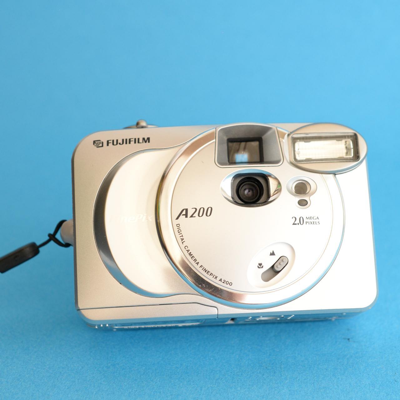 Fujifilm A200 | 2MP Digital camera | Silver This... - Depop