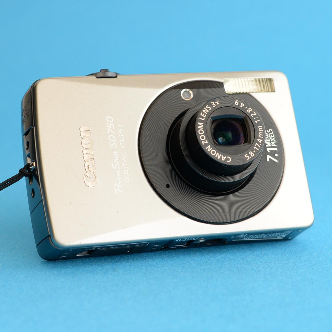 Canon PowerShot SD750 | 7.1MP Digital camera with SD... - Depop