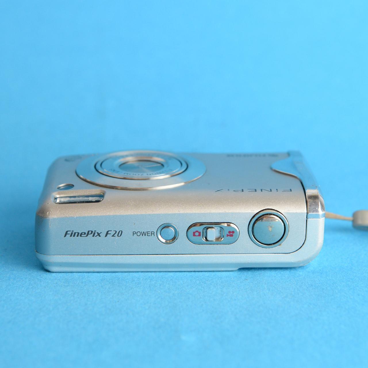Fujifilm Finepix F20 | 6.3MP Digital Camera | Read... - Depop
