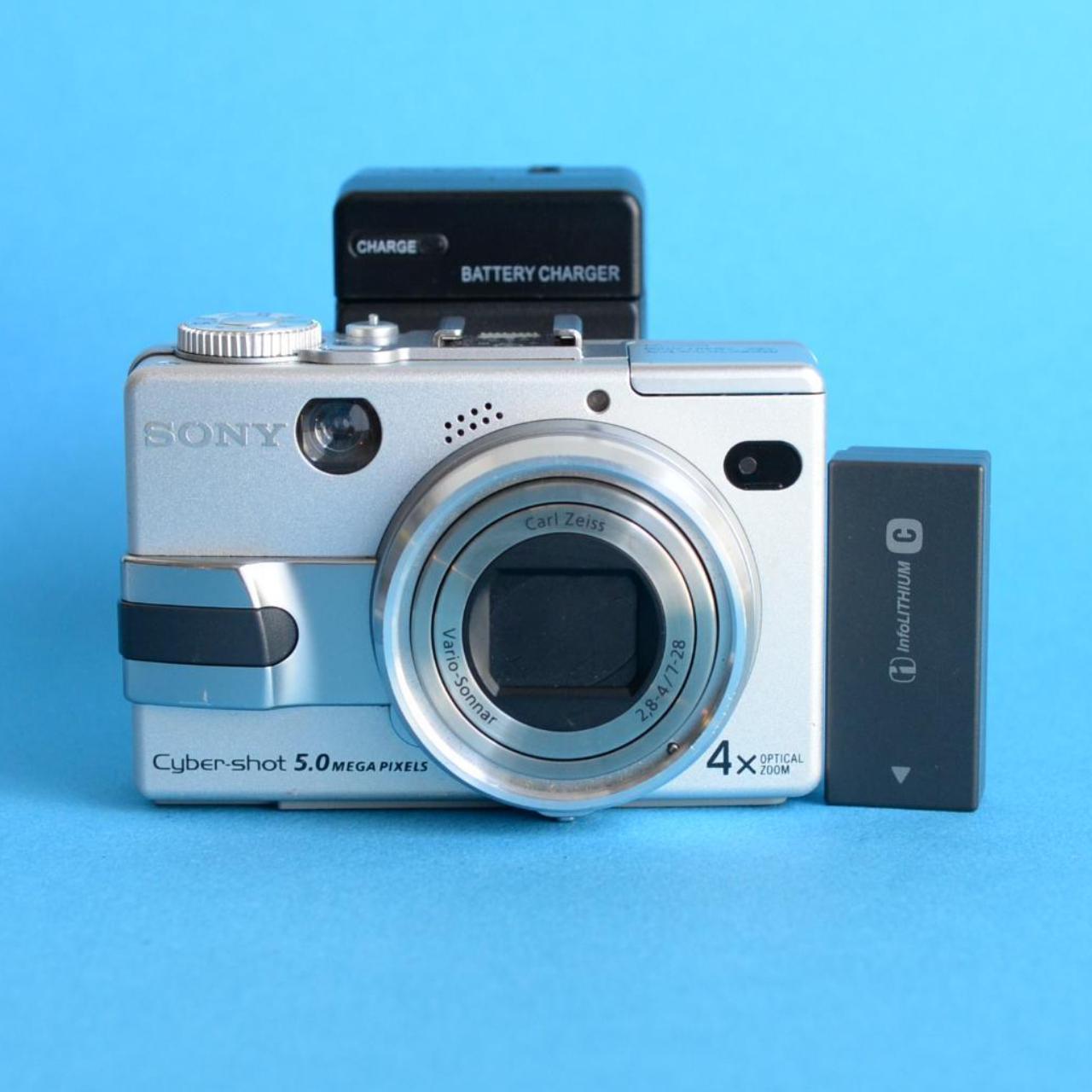 Sony Cyber-Shot DSC-V1 | 5MP Digital camera | Tested... - Depop