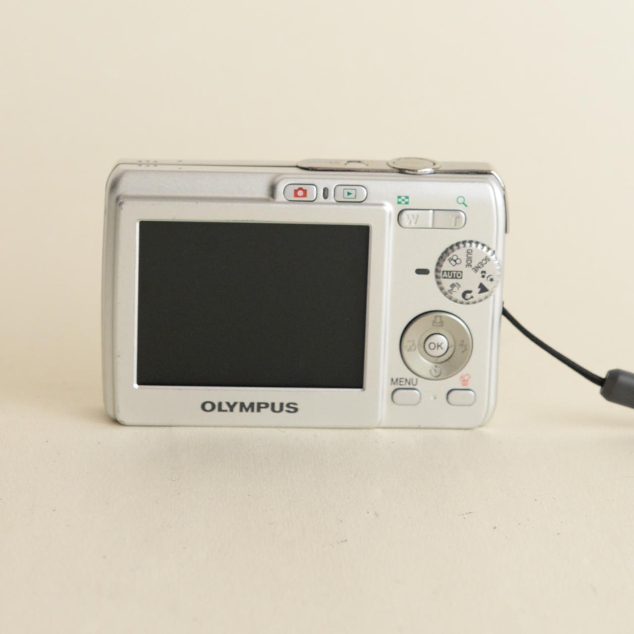 Olympus FE-190 | 6MP Digital camera | Silver This... - Depop