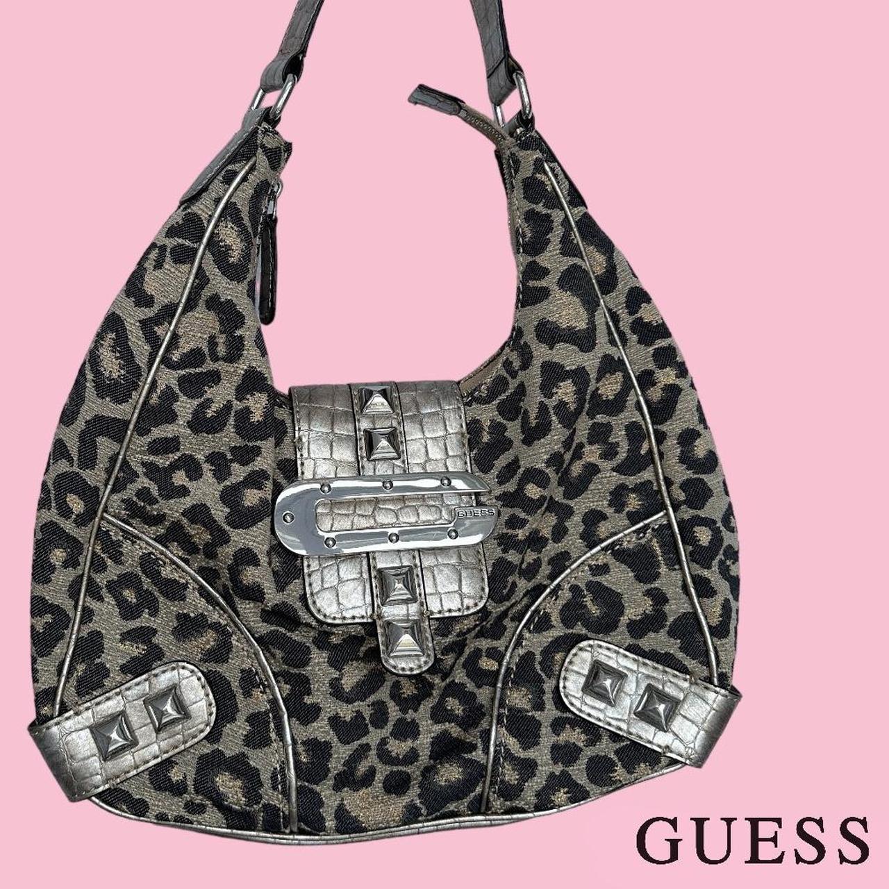 INSTANT BUY ON !🎀 Sooo adorable cute vintage Guess... - Depop