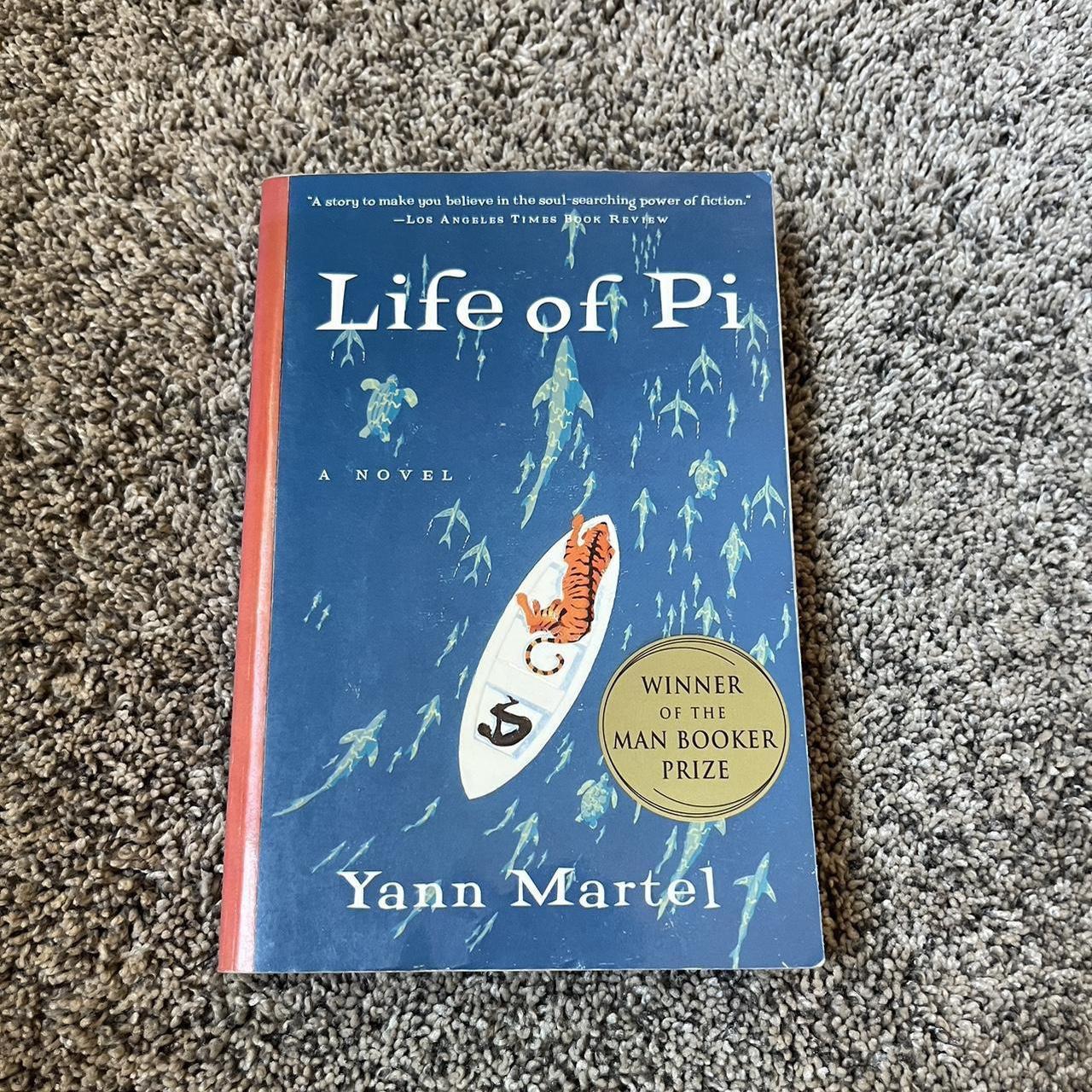 Life of Pi paperback EVRYTHING GONE BY 7/27 AT 10... - Depop