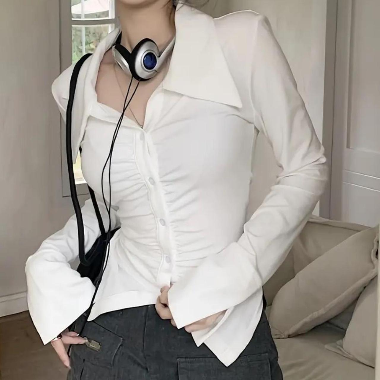 🤍 y2k chic ruched split hem t shirt 🤍 one size ... - Depop