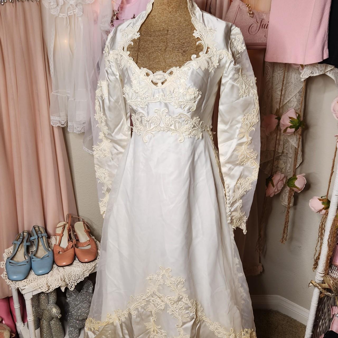 ౨ৎ dreamy vintage coquette wedding dress ౨ৎ best... | Depop