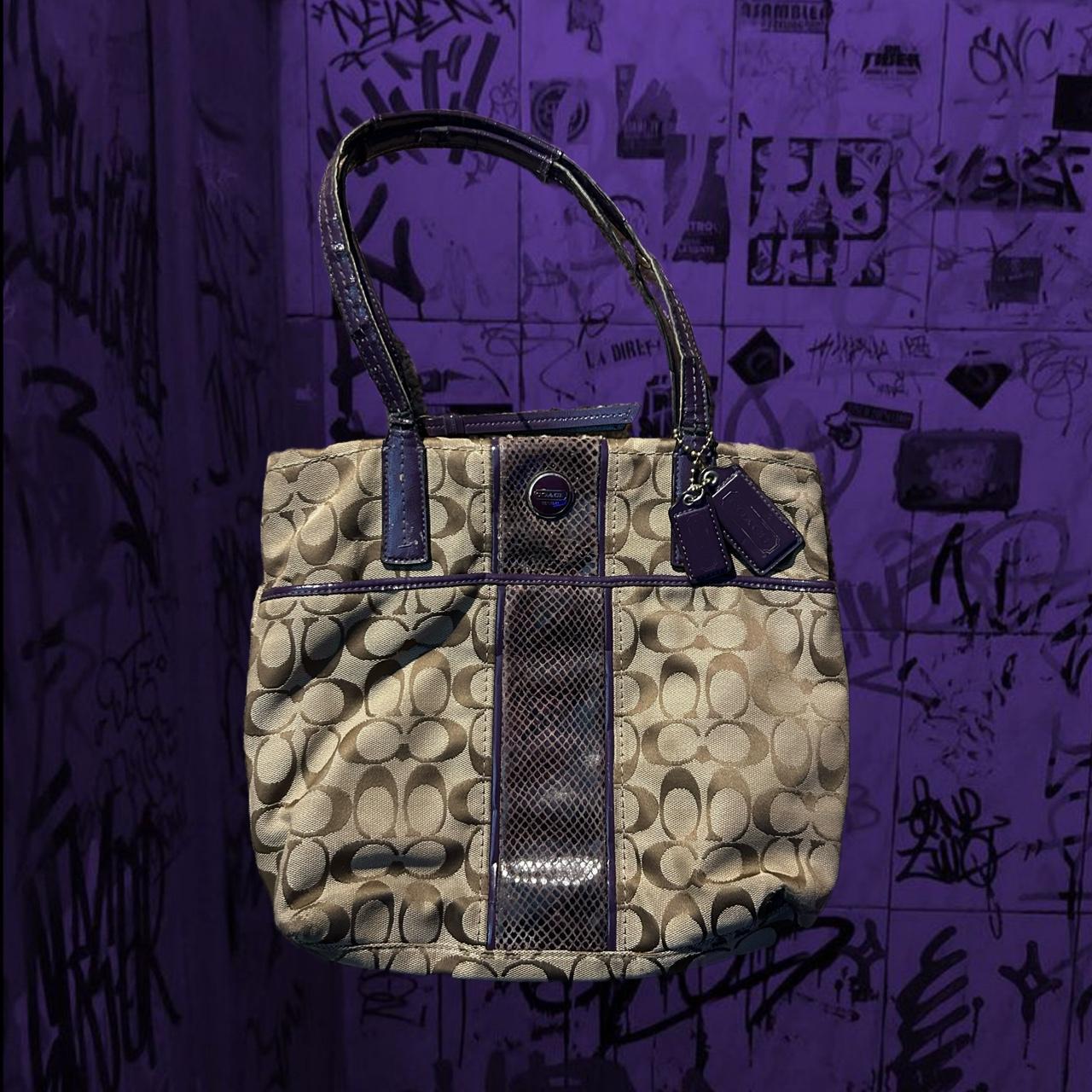 perfected Coach designer bag - has some use to it... - Depop