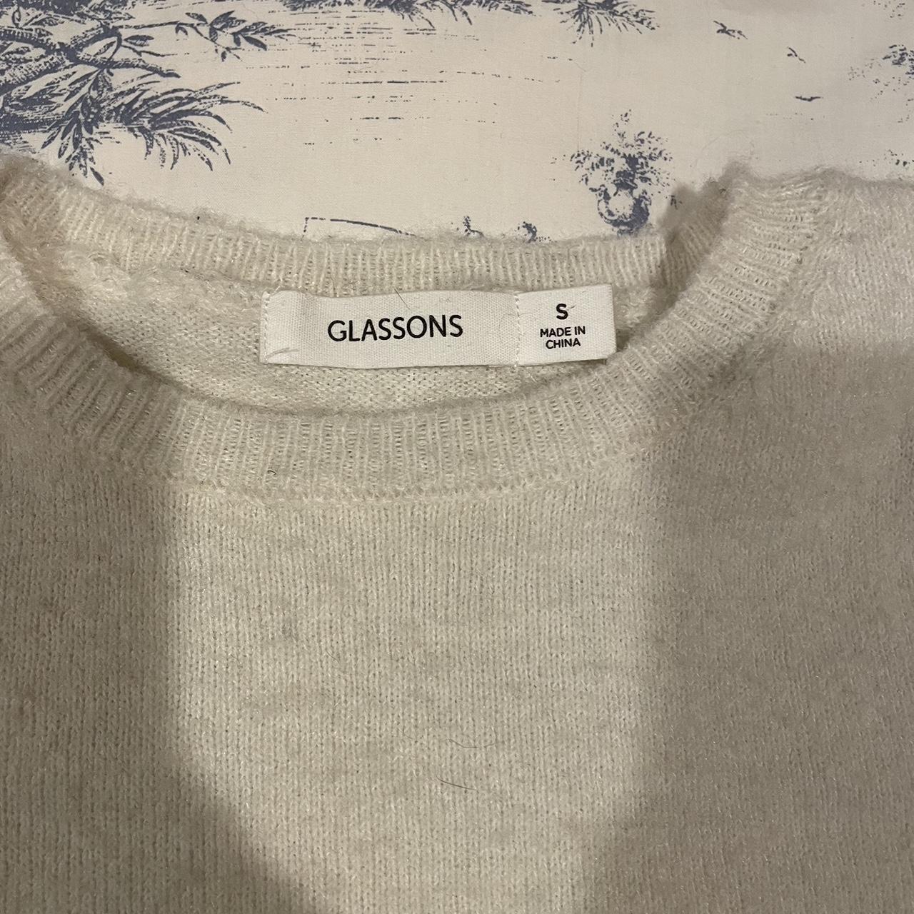 Cute wooly Glassons t-shirt 🤍 Perfect fit and not... - Depop