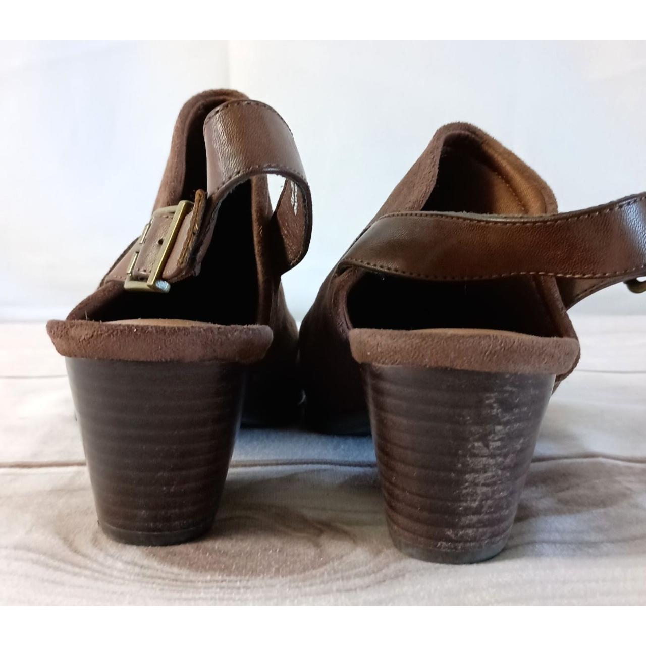 Baretraps Rejina 90s block heel slingback mules size... - Depop