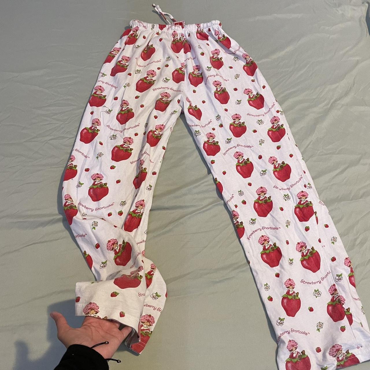 y2k strawberry shortcake pajamas the cutest 2000s... - Depop