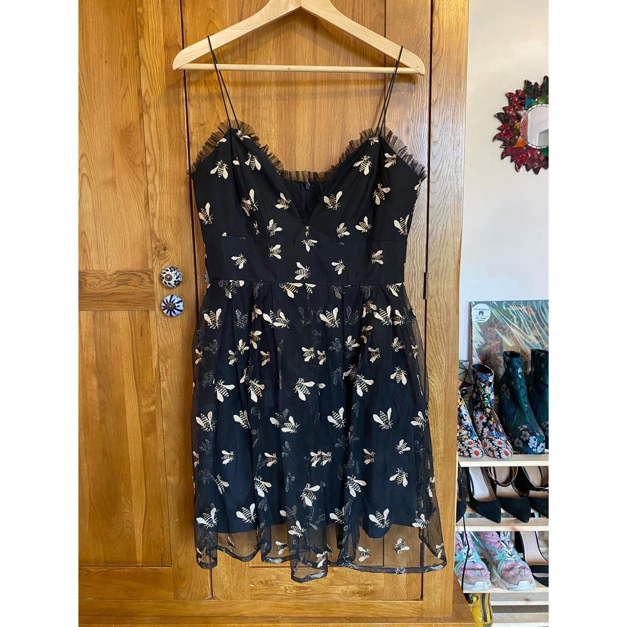 Wee bee dress, would love to keep but it’s slightly... - Depop