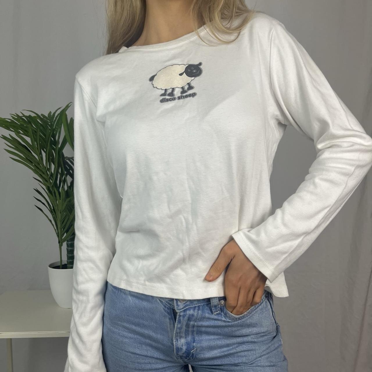 Cache Women's White T-shirt | Depop