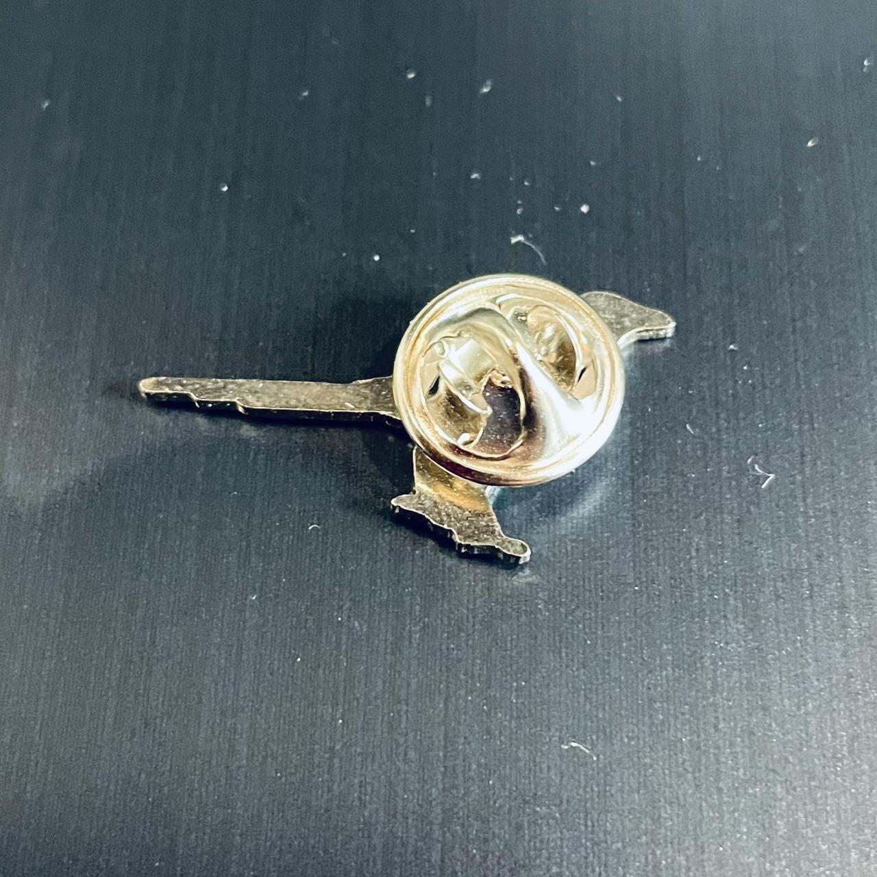 Black and white silvery magpie pin badge. 3cm x... - Depop