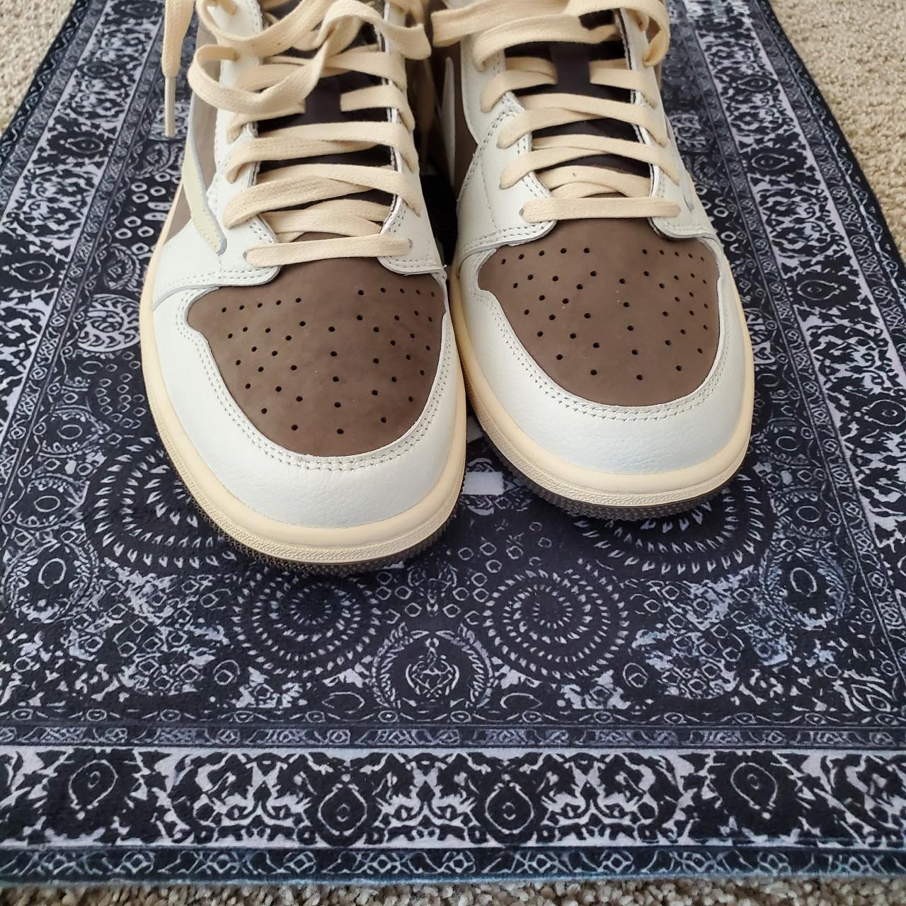 Travis scott reverse mocha - Depop