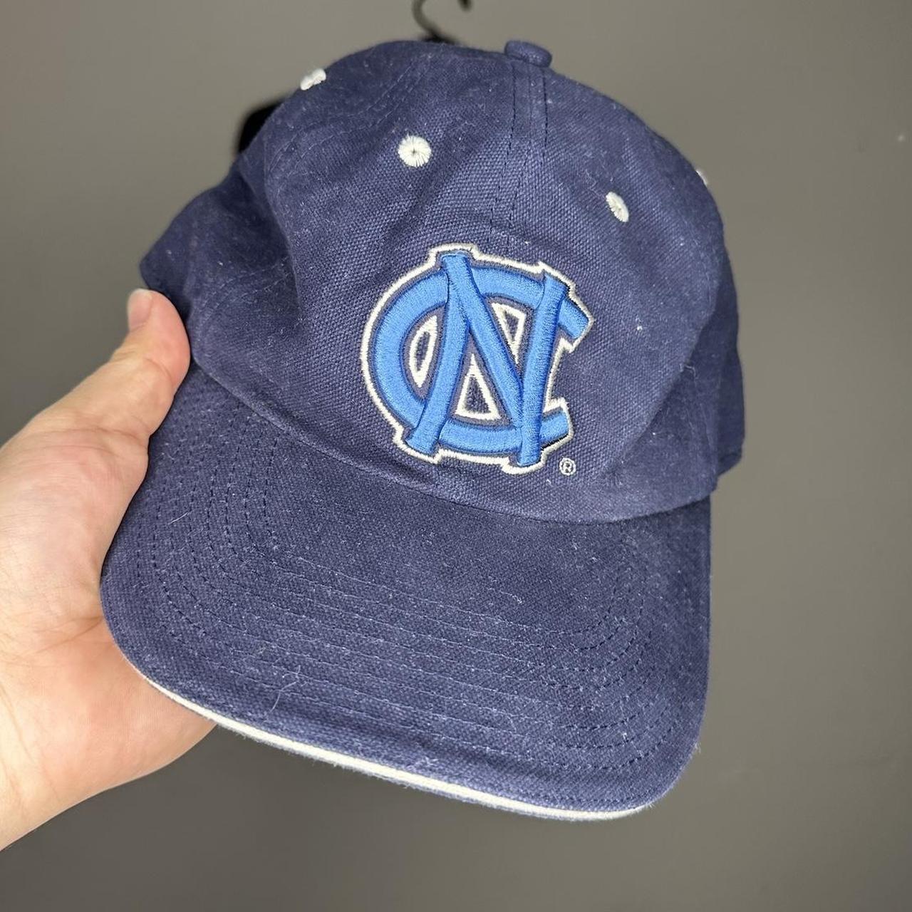 💙🦶 Vintage Pro Player UNC Tar Heels Hat 💙🦶Vintage... | Depop