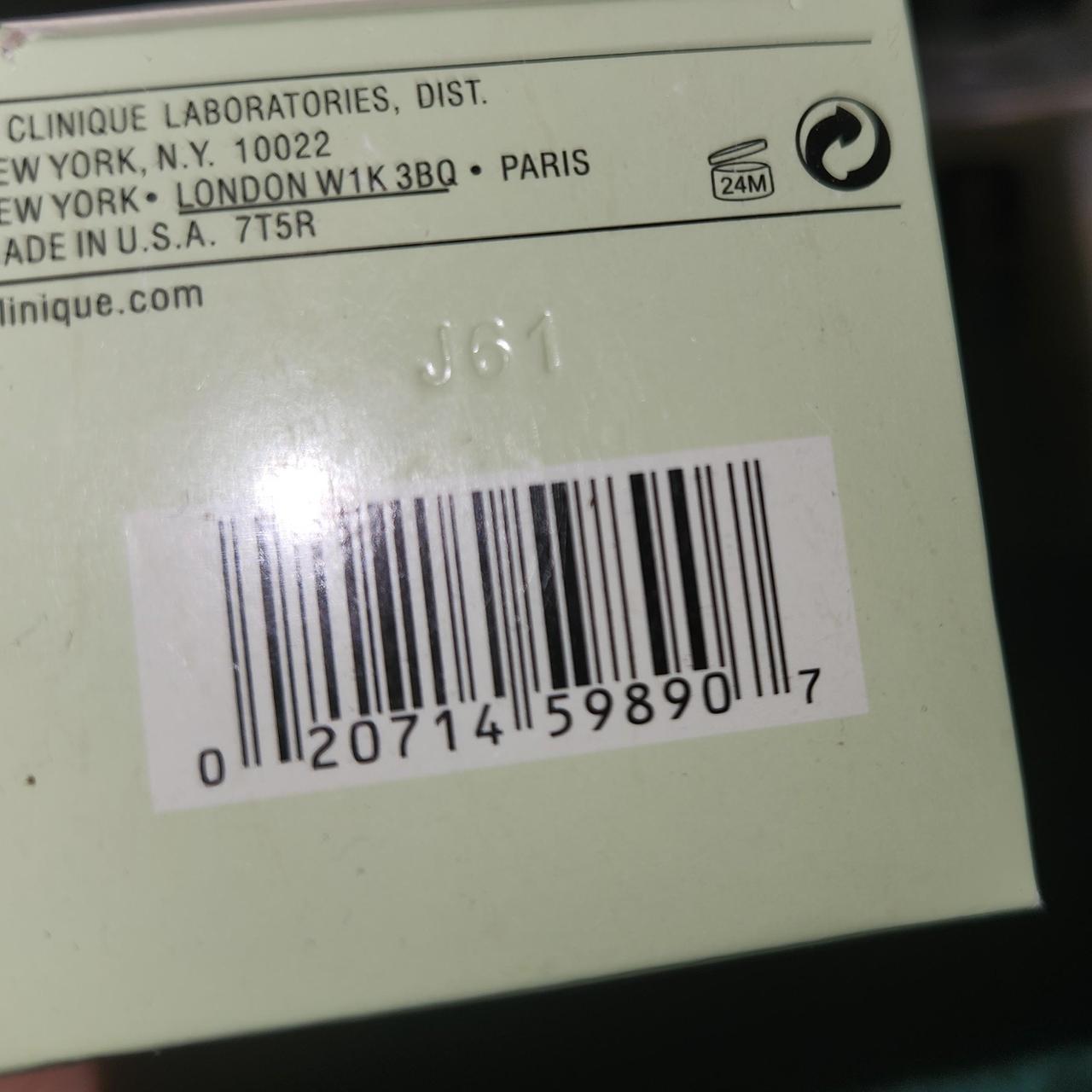 CLINiQUE dramatically different moisturizing lotion... - Depop