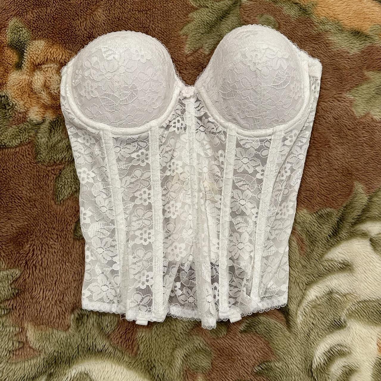 Dominique lace corset - Depop