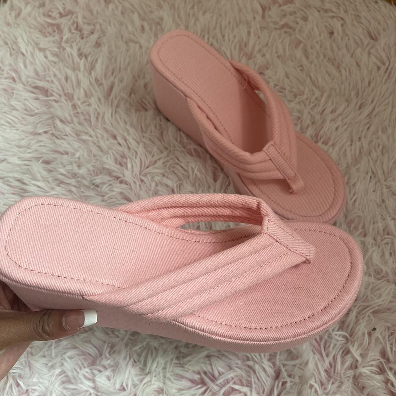 pink platform flip flops 🩴🎀 - Depop