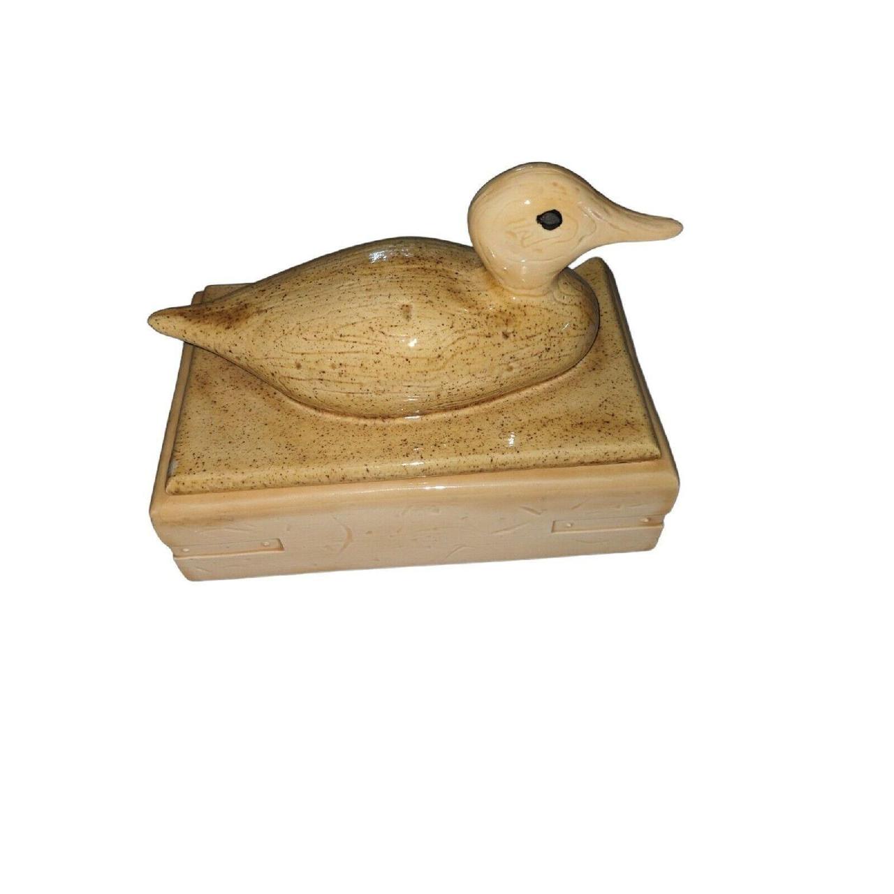 This vintage Duncan Enterprises 1978 duck decoy box... - Depop