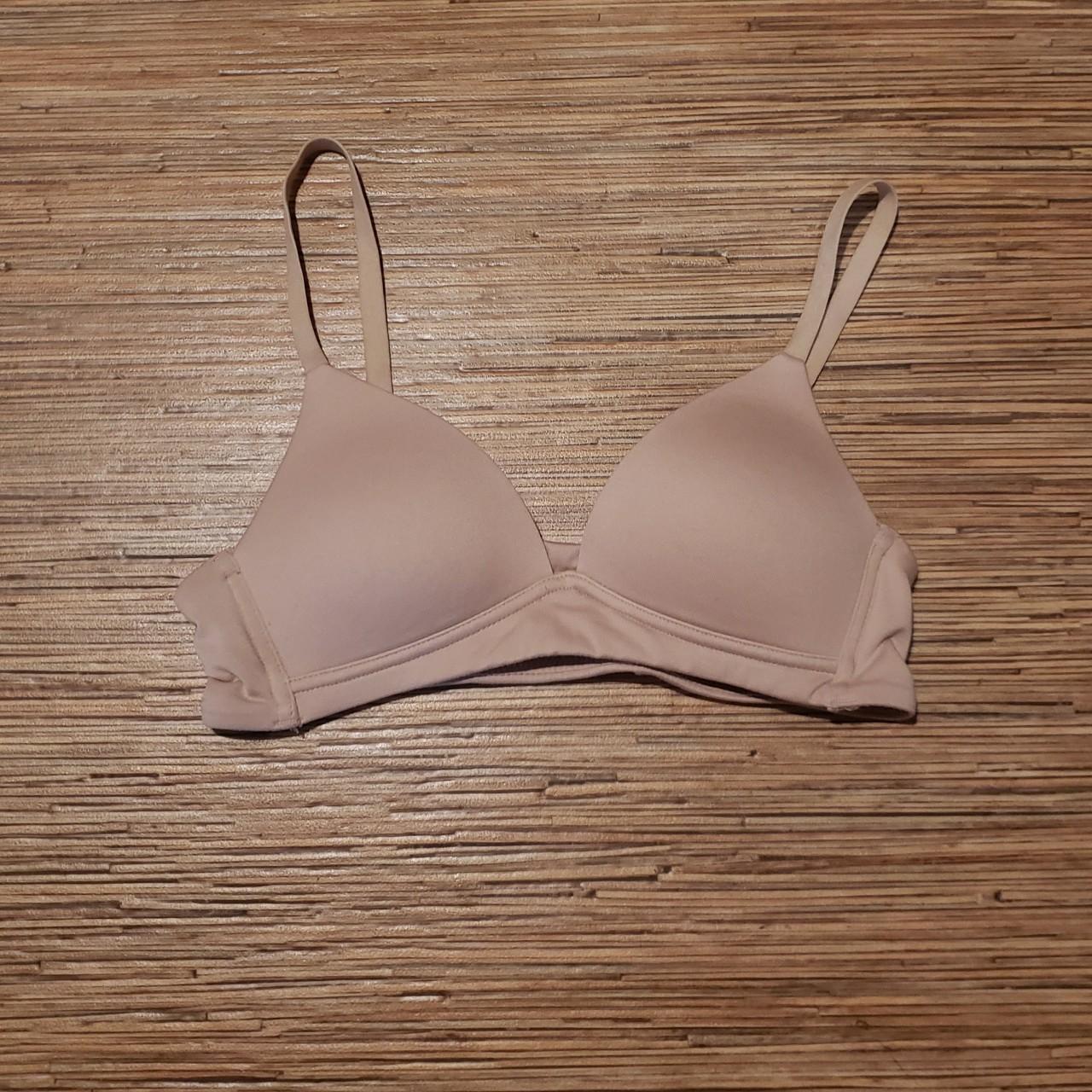 32A Tan Bra Bought at Target Wireless and very... - Depop