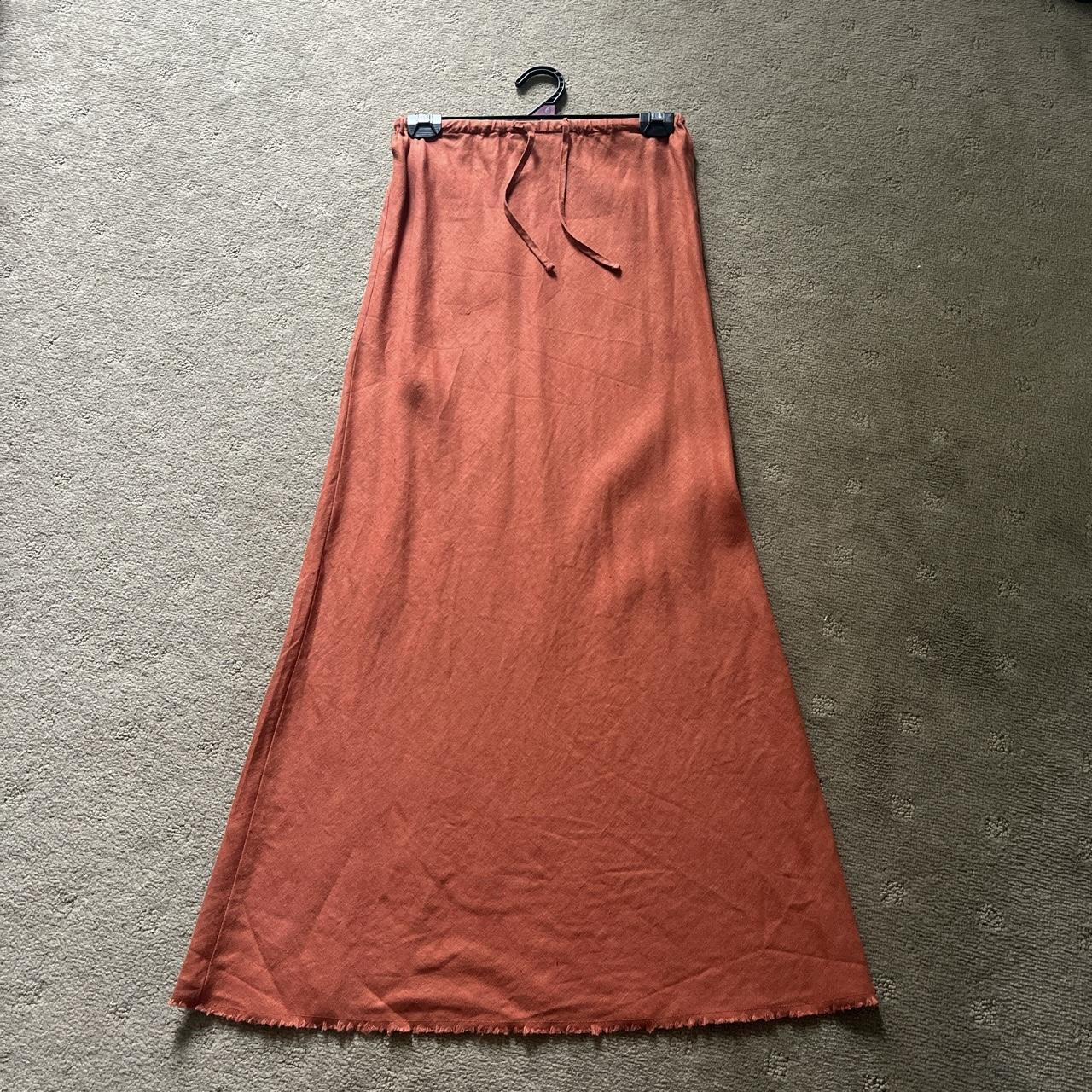 Venroy bias linen skirt XS | Depop
