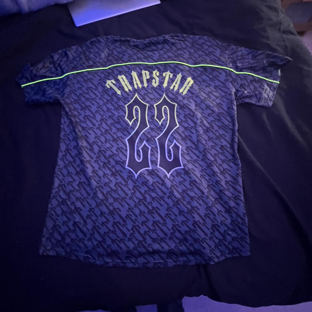 trapstar jersey worn once need gone - Depop