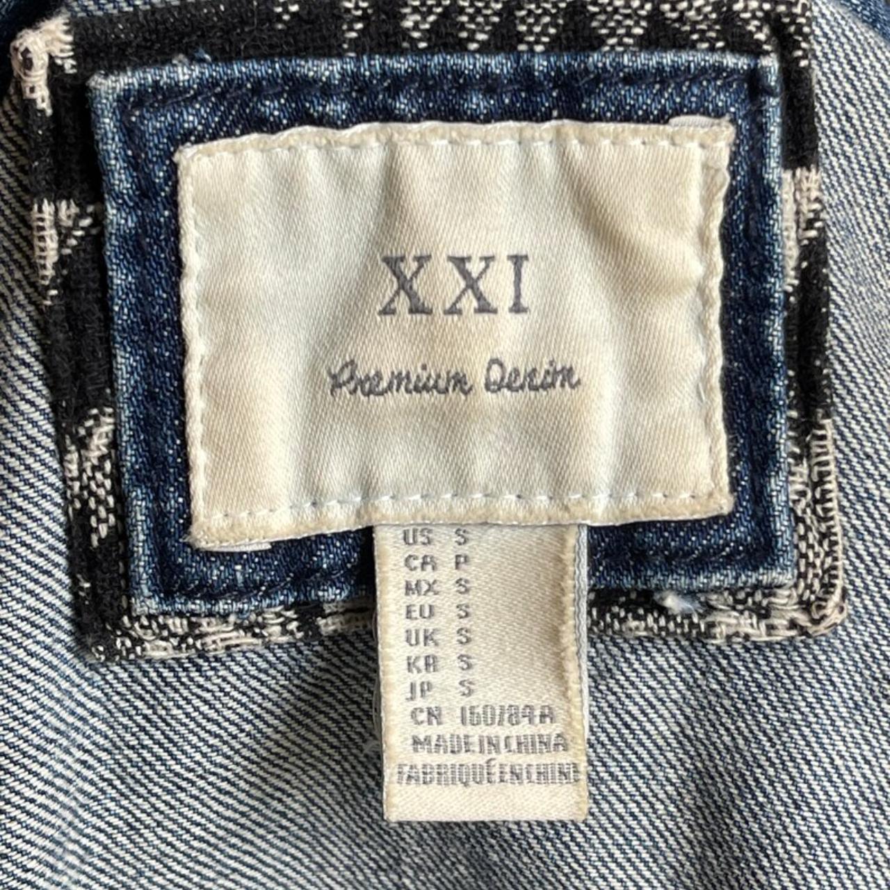 This vintage XXI (Forever 21 brand) has gorgeous... - Depop