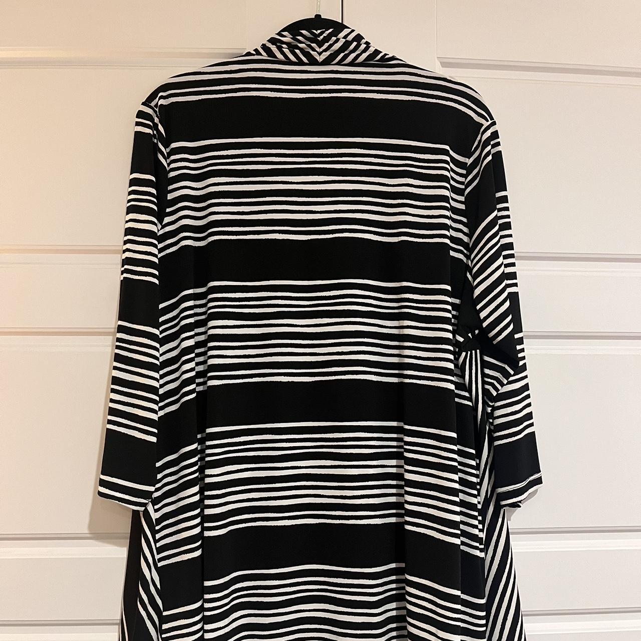Susan Graver Womens Black And White Cardigan Depop