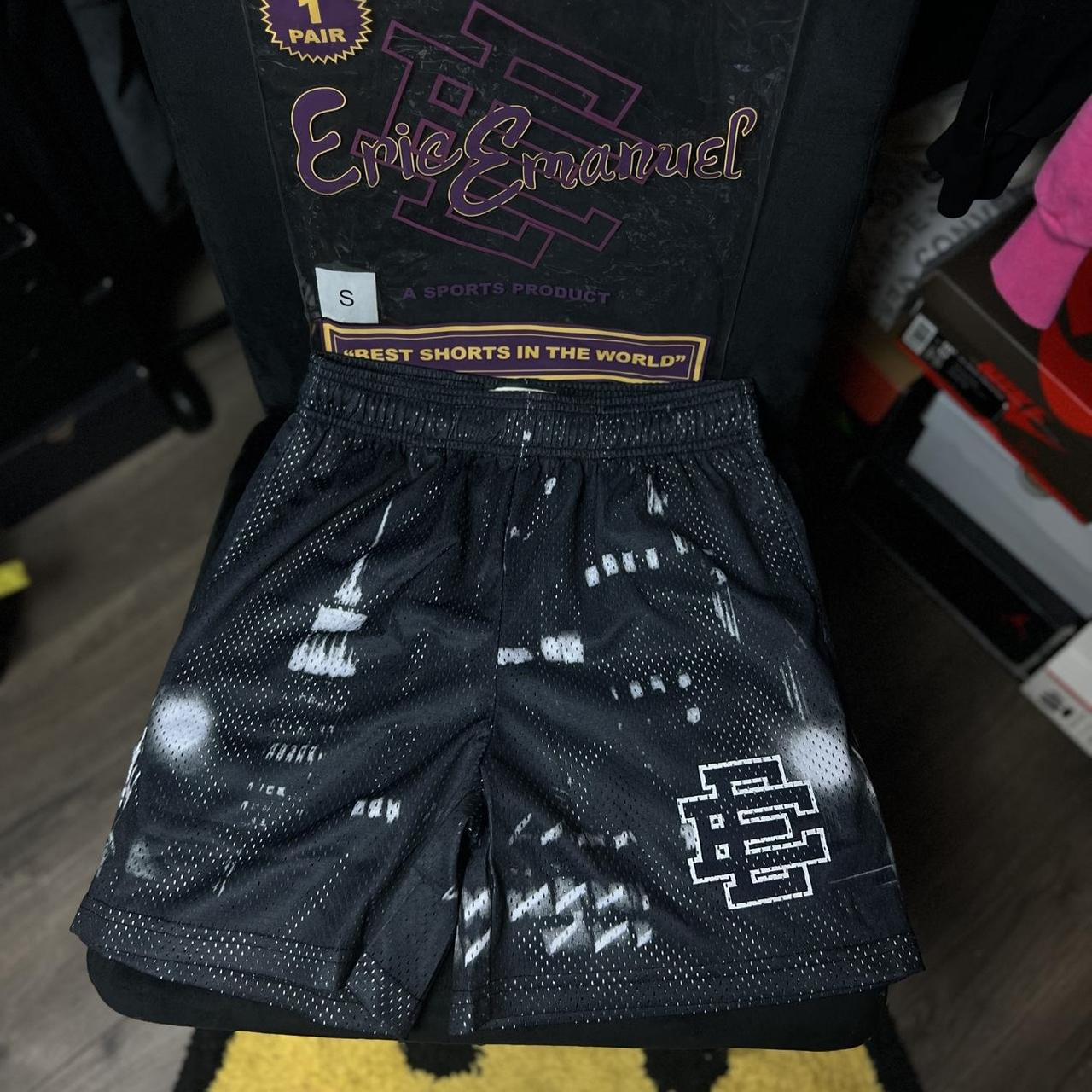 Eric Emmanuel Short City View SM - Depop