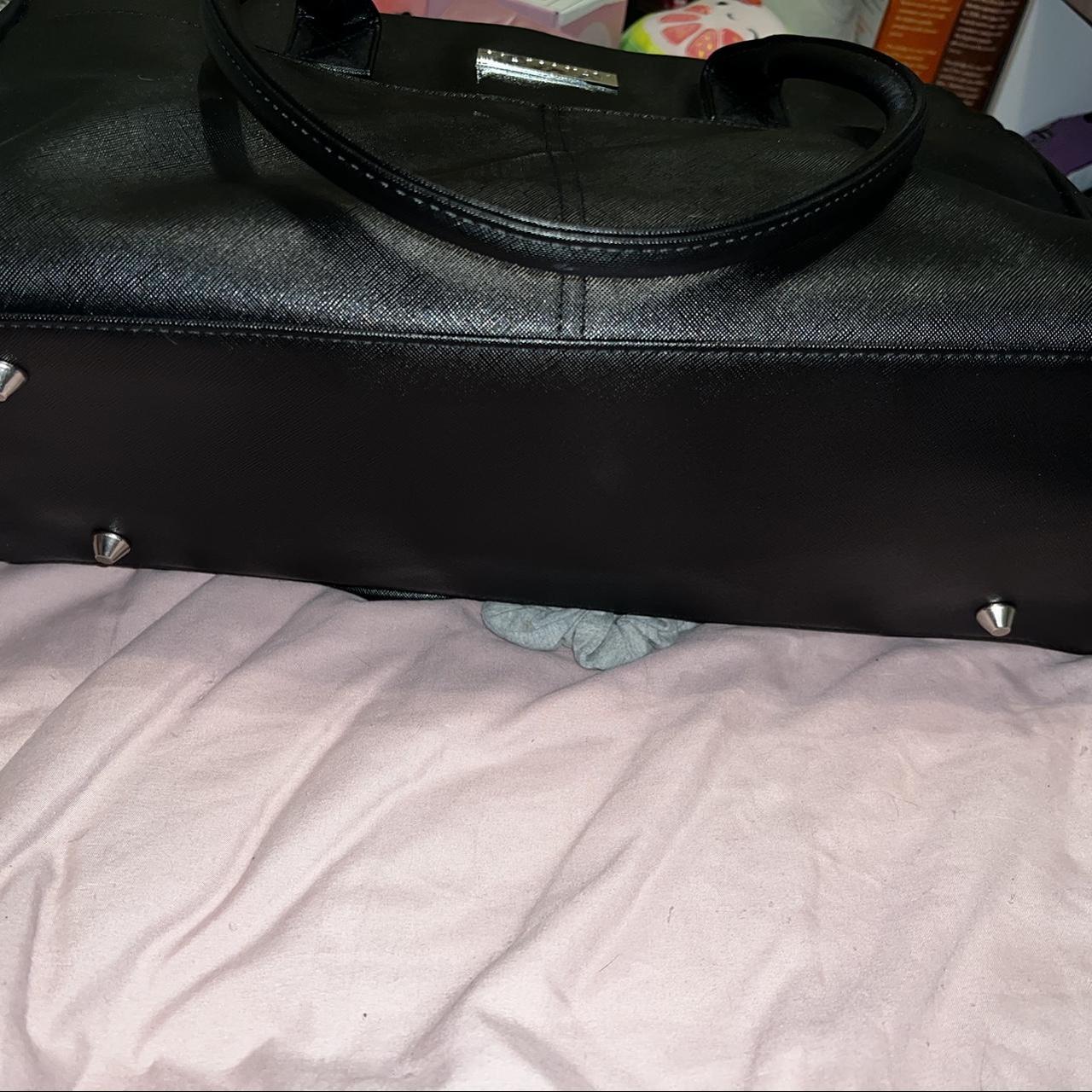 Mary Kay Weekender Bag Zipper to close bag Bag... - Depop